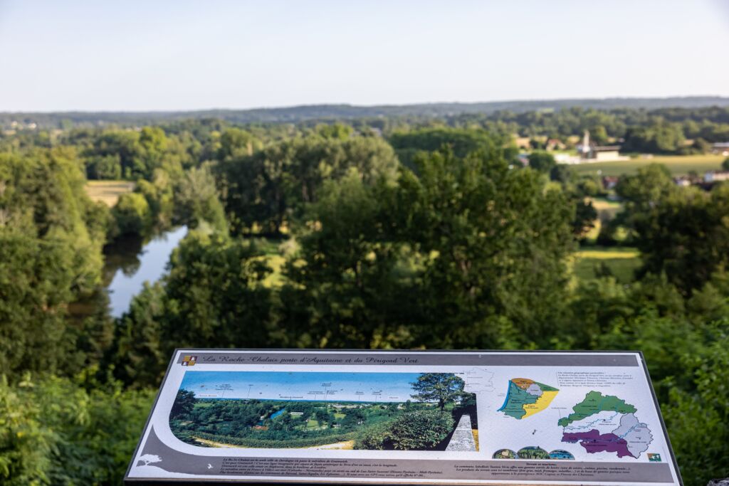 La Roche-Chalais, un village charmant en France – Périgord Inattendu